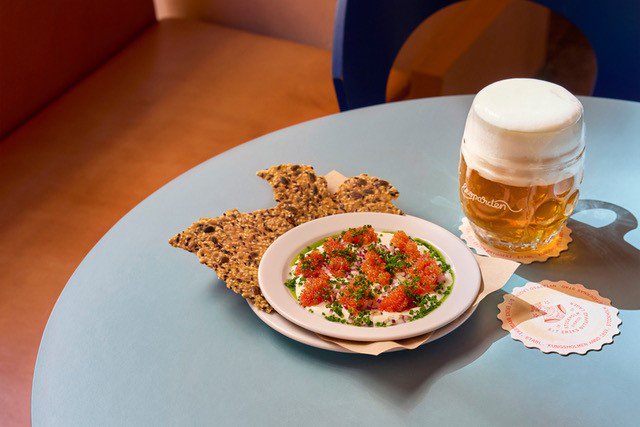 Bistro Leoparden & Snabba Katten Bakficka - Visit Stockholm